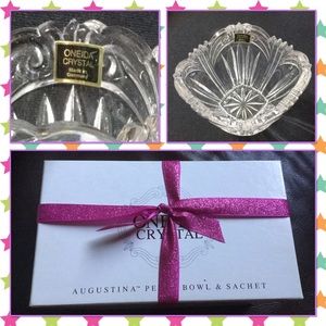 Oneida | Dining | Oneida Crystal Gift Set | Poshmark